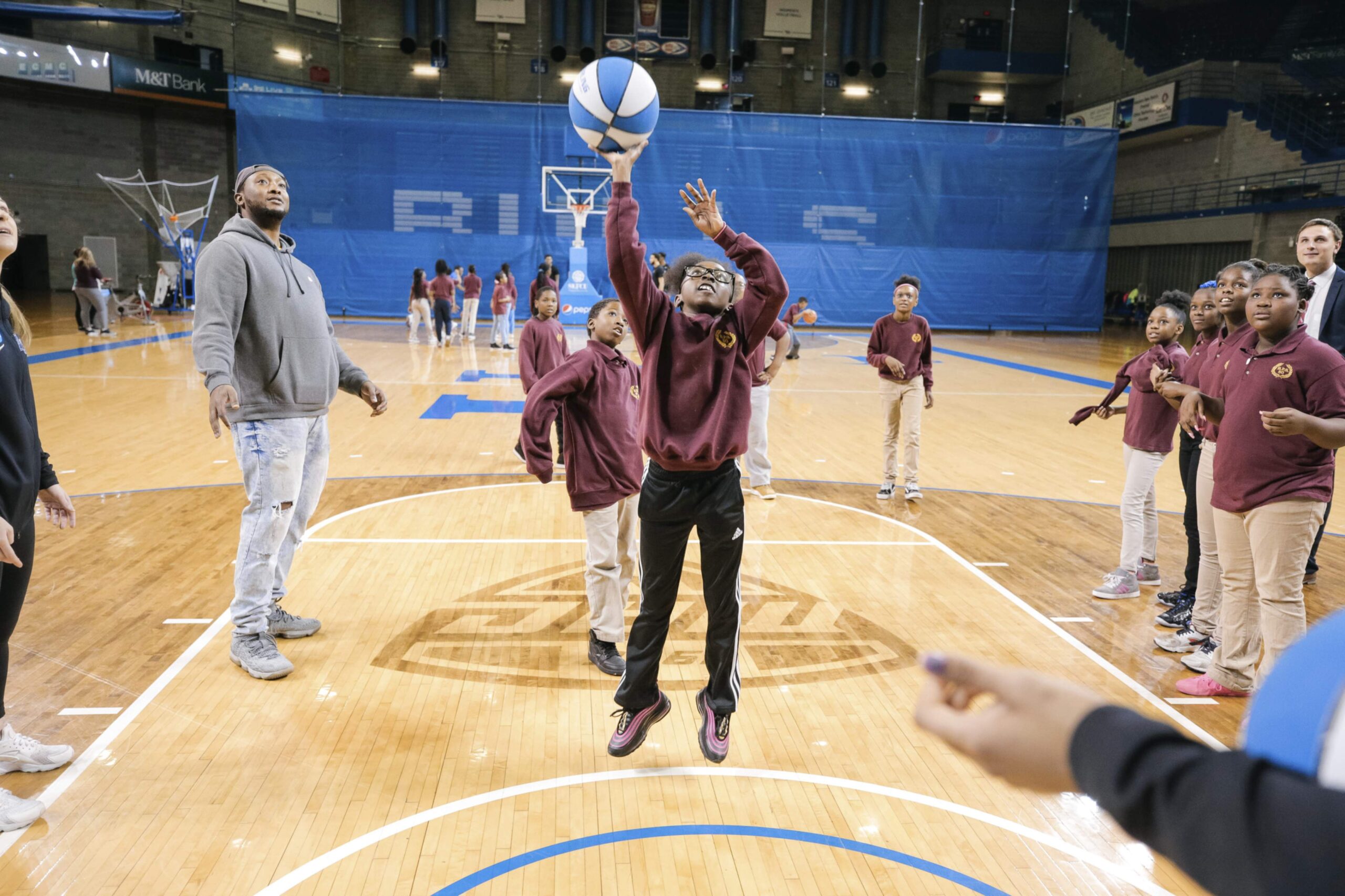 M&T Bank, UB Athletics Host Fourth Annual ‘Basketball 101’ for Buffalo ...
